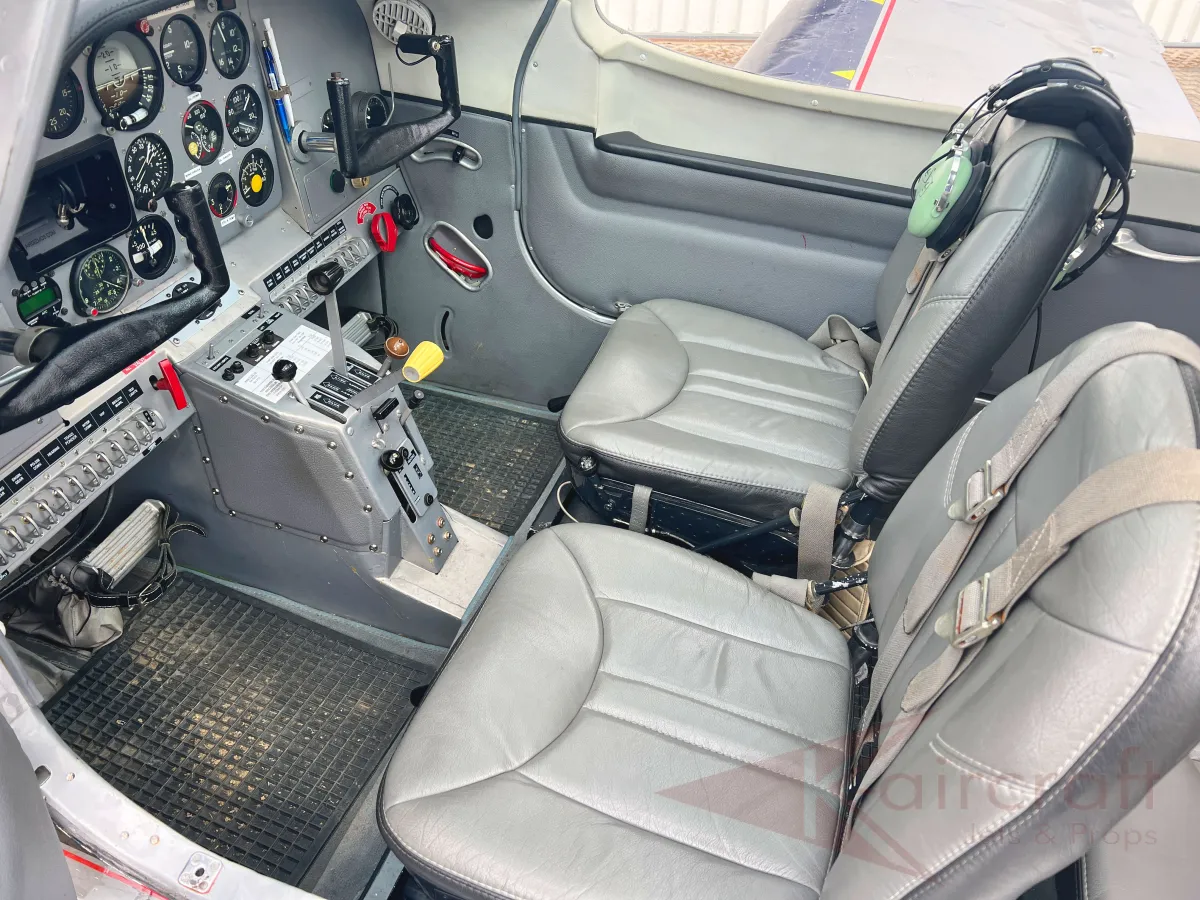 Yak 18t Interior